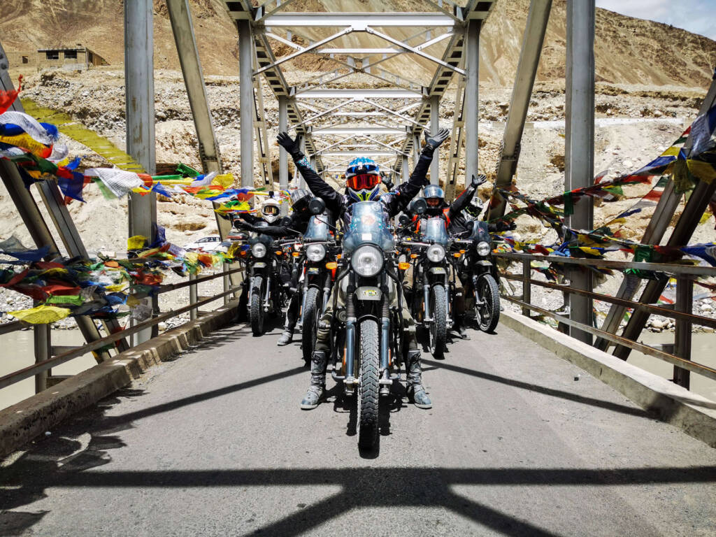 How to choose a motorcycle tour - MotoBirds classification.